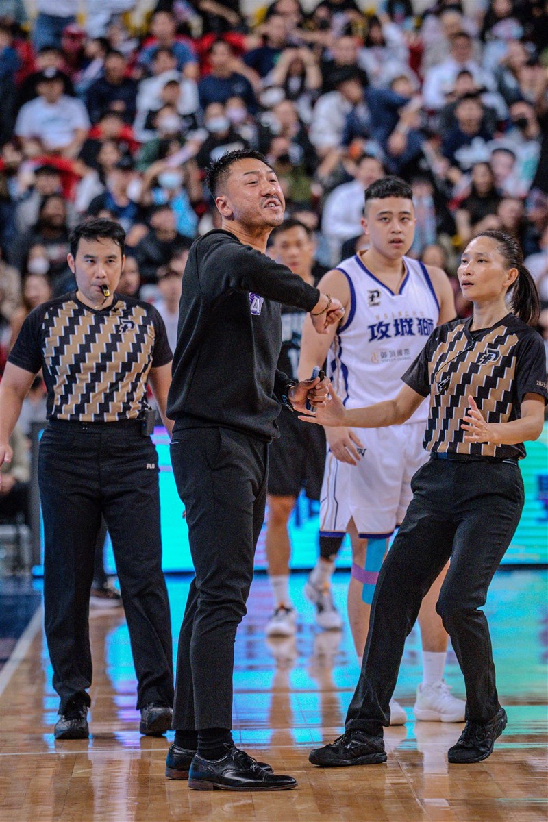 Lioneers fire coach Greg Lin ahead of second half PLG season - Focus Taiwan