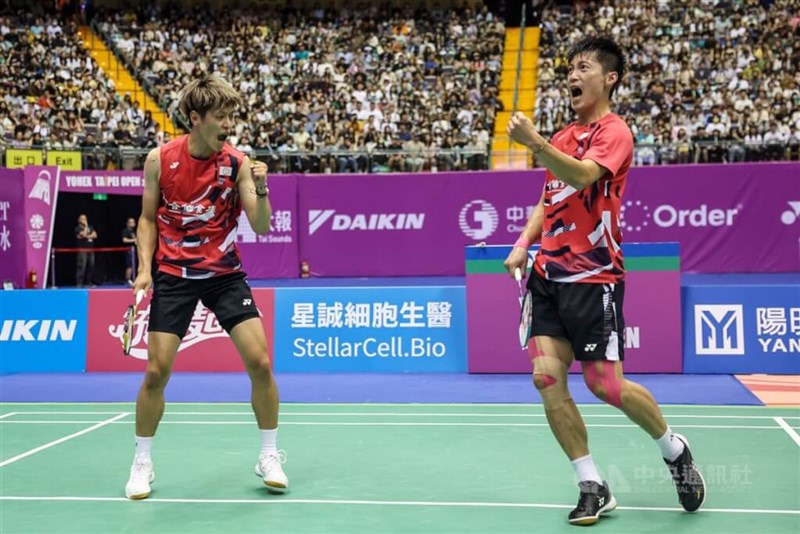Taiwanese shuttlers win men's singles, doubles titles at Taipei Open ...