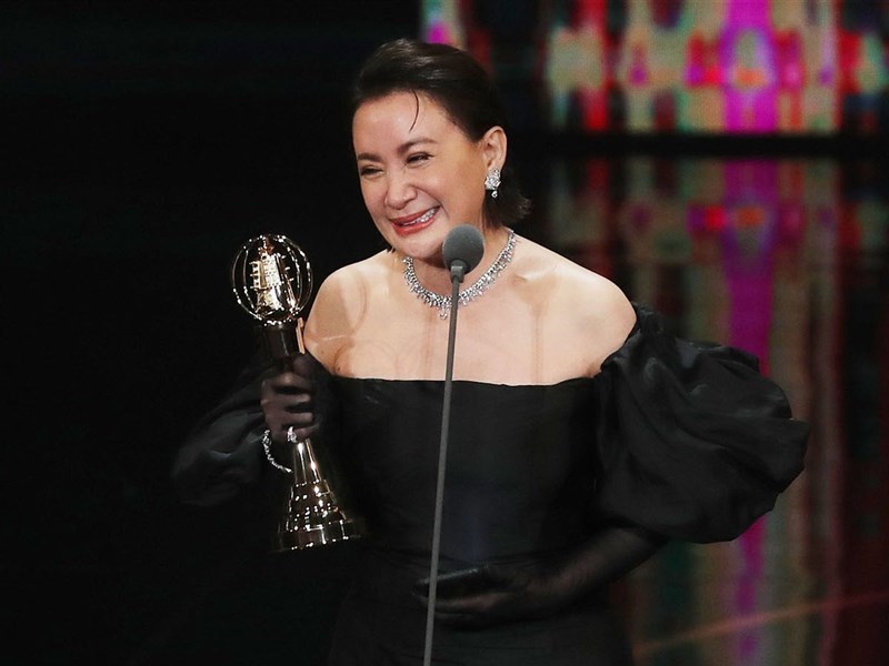 Chen Ya-lan becomes 1st woman to be crowned Best Actor at Golden Bell Awards | HardwareZone Forums