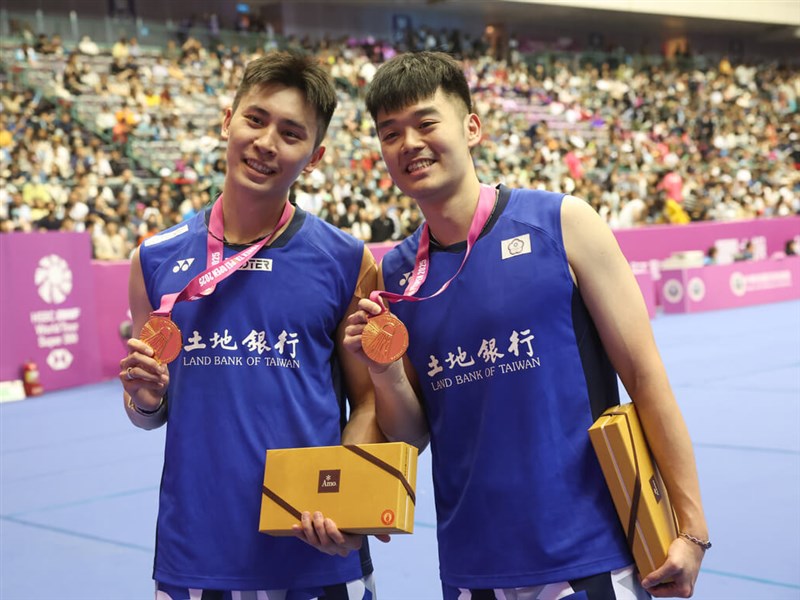 Chinese shuttlers defeat Ye and Chan in Malaysia Masters mixed doubles ...