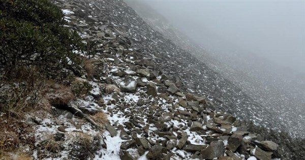 Soft hail, rime ice possible on high mountains early Thursday: CWA ...