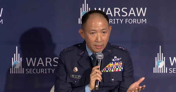 Taiwanese general's Poland visit in uniform shows closer ties - Focus ...