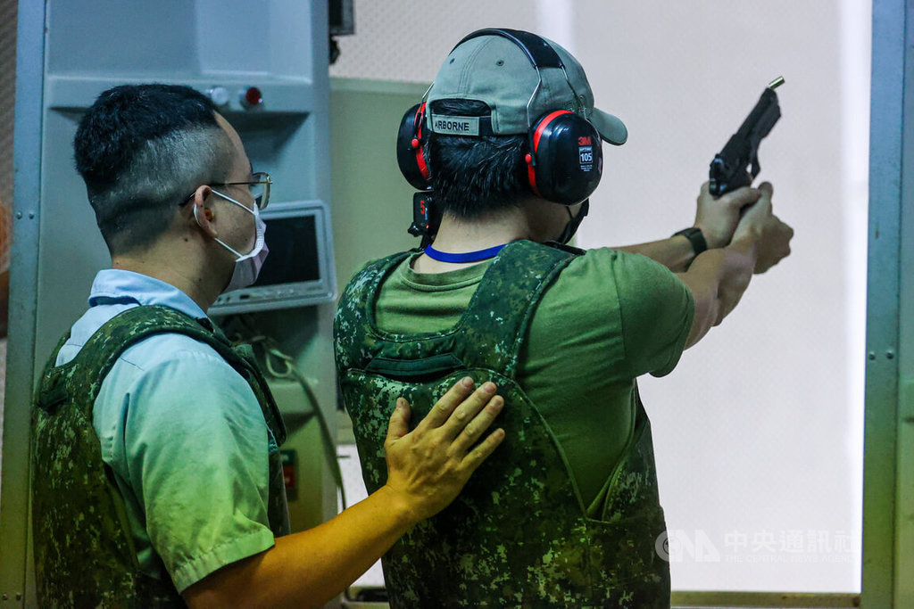 國造T75K3手槍啟動第二階段量產 114年完成 | 政治 | 中央社 CNA