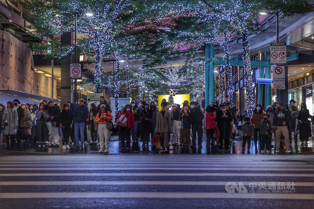 早安世界》寒流報到北部下探7度 全台兩天121件OHCA救護案 | 生活 | 中央社 CNA