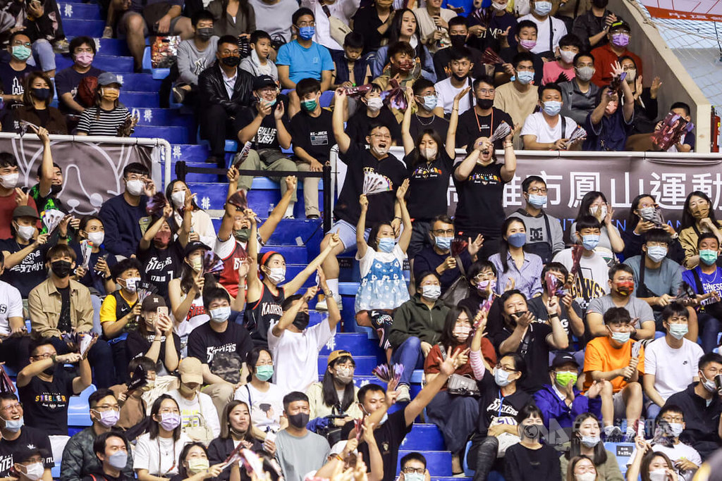 PLG首戰滿場球迷高喊MVP 林書豪找回打球樂趣 | 運動 | 中央社 CNA