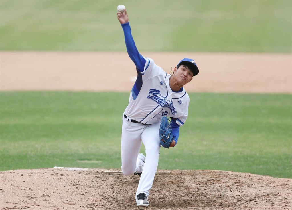 WBC熱身賽 悍將黃保羅中繼飆速150公里 古巴6上6下[影] | 運動 | 中央社 CNA