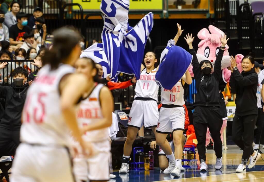 HBL淡商勝北一女史上首度4連霸 蕭豫玟繳雙20成單場MVP | 運動 | 中央社 CNA