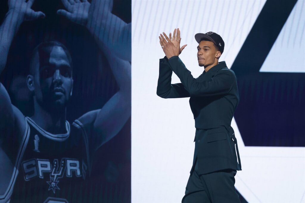 NBA選秀亮點一篇掌握 狀元溫班亞馬真情落淚、榜眼米勒籃球路曲折 | 運動 | 中央社 CNA