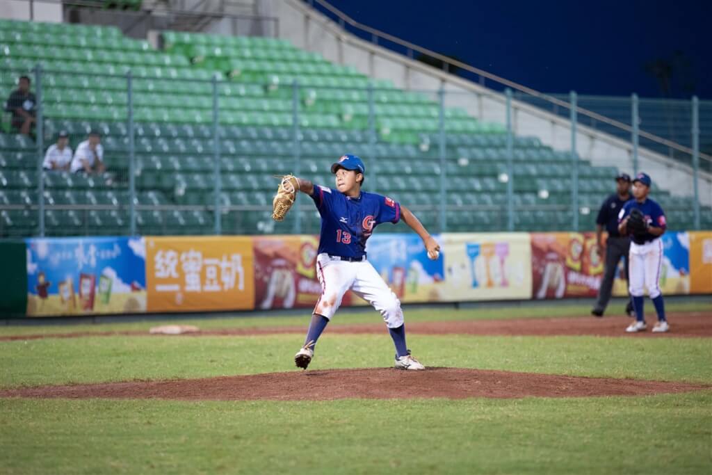 U12世界盃陳江和觀賽 兒子陳竑愷敲二壘打 | 運動 | 中央社 CNA