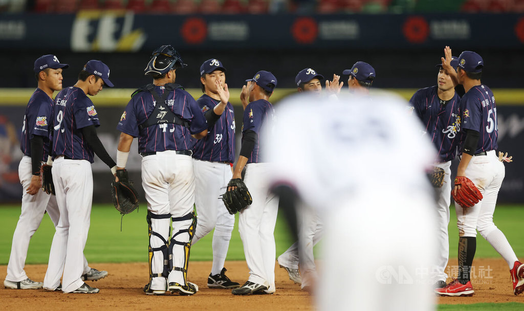 蘇智傑敲中職明星賽生涯第3轟 獲選MVP[影] | 運動 | 中央社 CNA