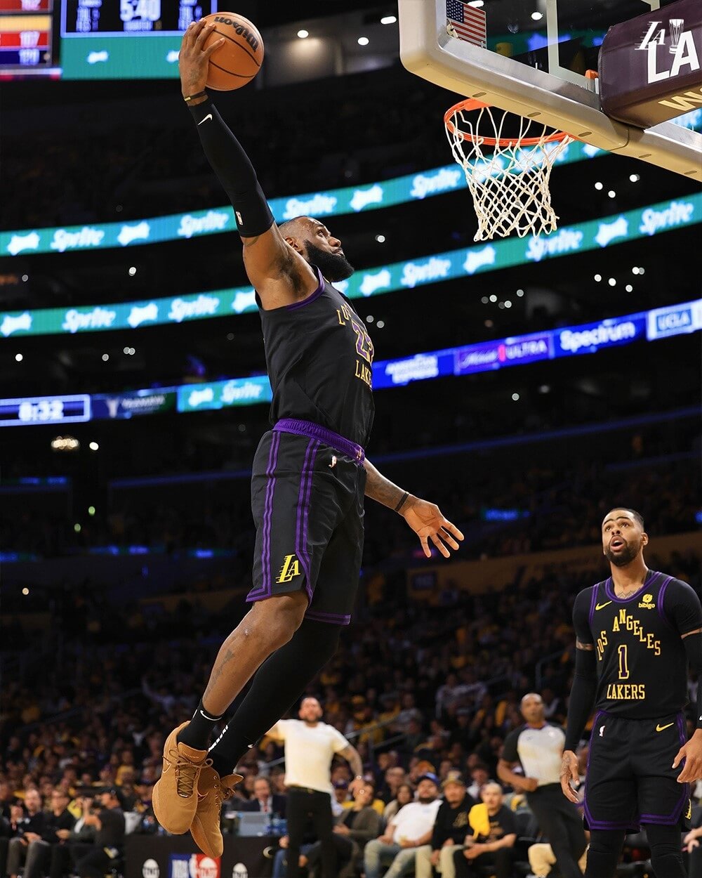 詹姆斯生涯得分突破3萬9000分 NBA史上第一人 | 運動 | 中央社 CNA