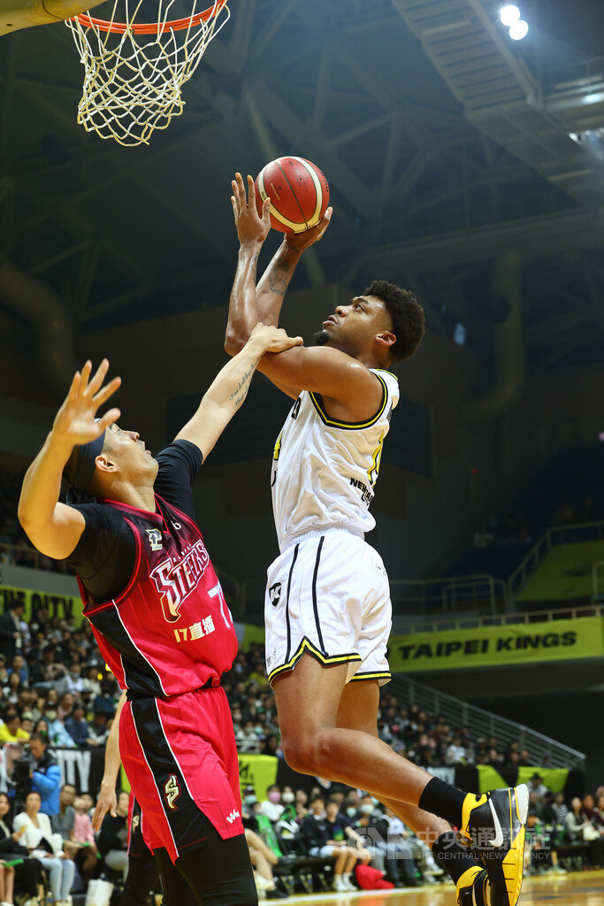 復出PLG賽場攻下15分 楊敬敏感謝球迷 | 運動 | 中央社 CNA