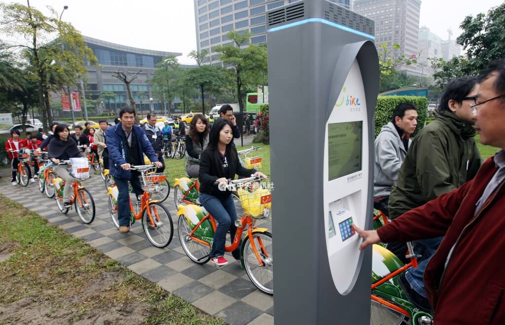 開箱老照片》 台北市YouBike微笑單車啟用 | 生活 | 中央社 CNA
