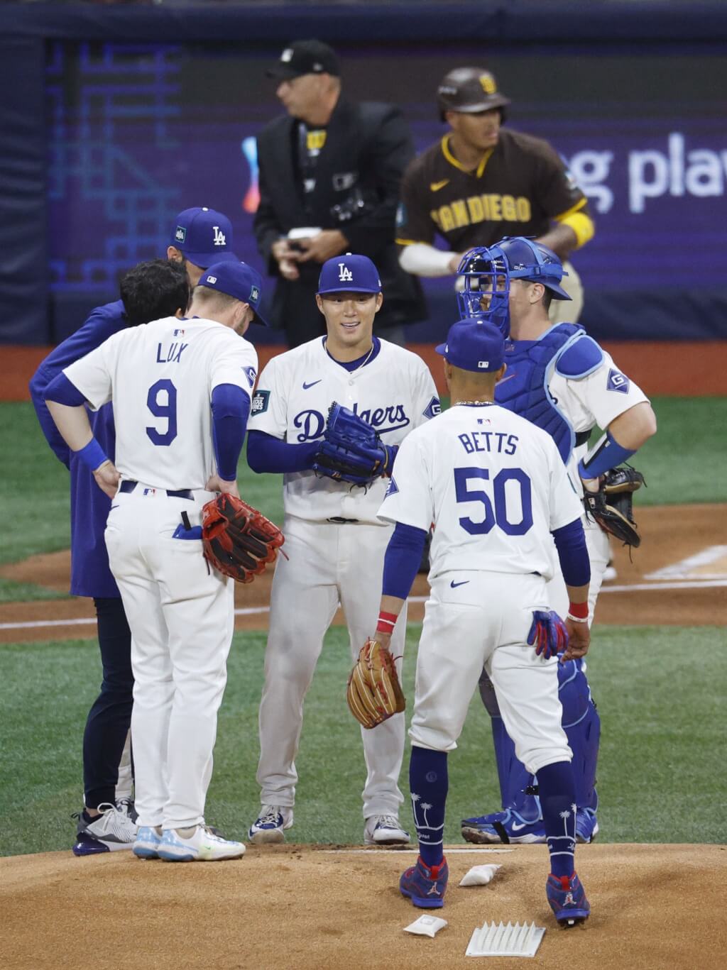 MLB海外賽G2山本由伸首局失5分 教士15比11擊垮道奇[影] | 運動 | 中央社 CNA