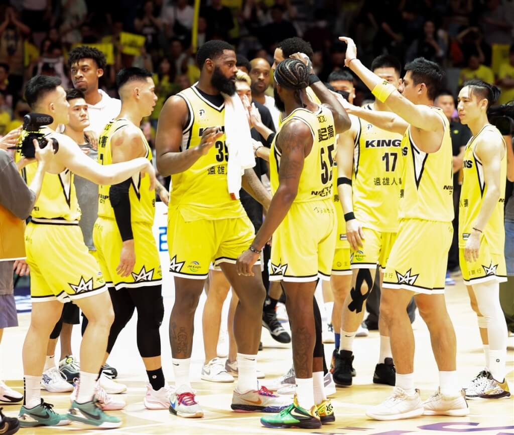 PLG總冠軍戰國王拔頭籌 李愷諺攻守搶眼林書豪讚MVP[影] | 運動 | 中央社 CNA