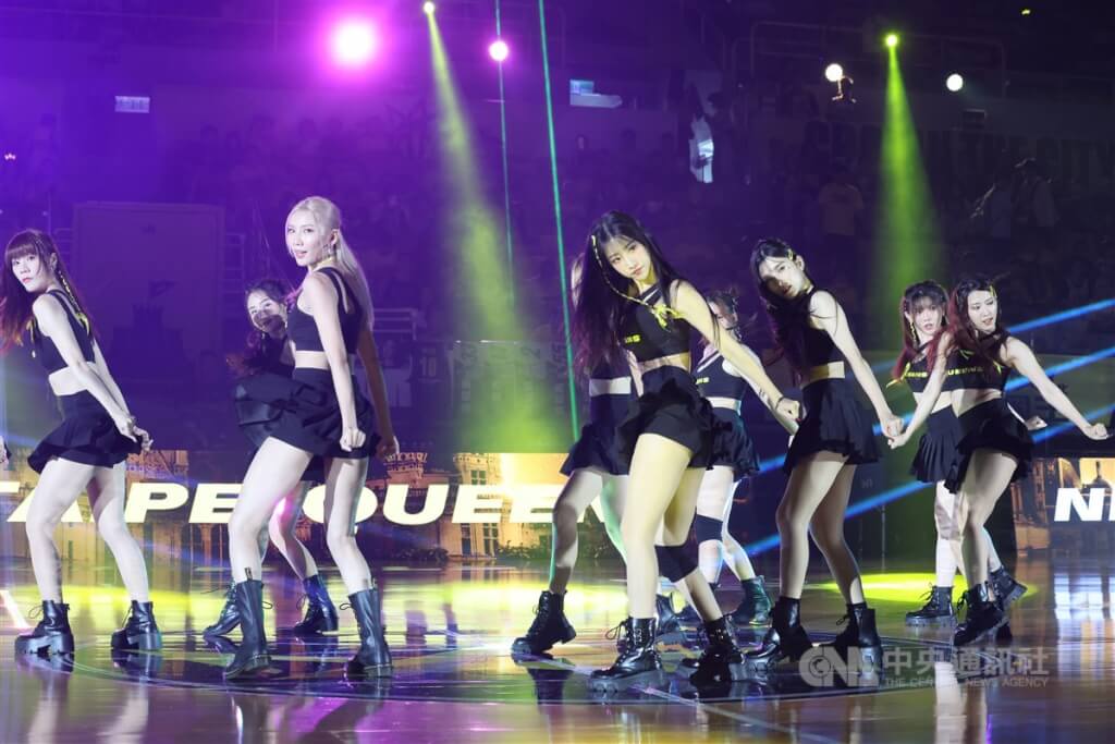 PLG總冠軍賽林書緯三分球逆轉 國王2比1領先[影] | 運動 | 中央社 CNA