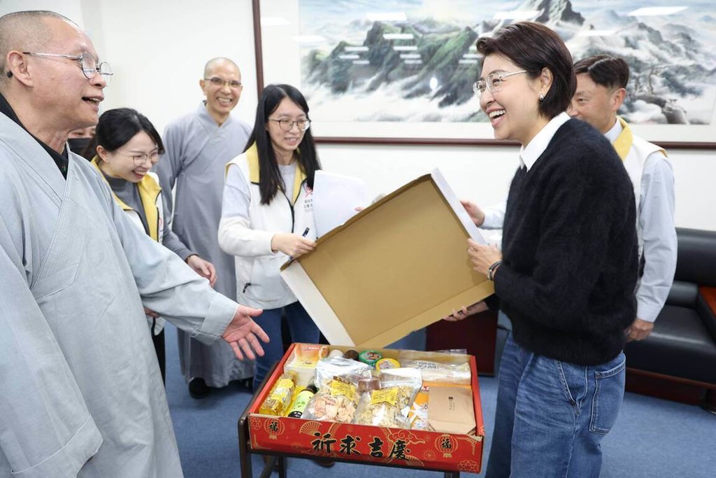 南投獲捐120萬救助金、320箱食物 送暖獨居長輩 | 地方 | 中央社 CNA