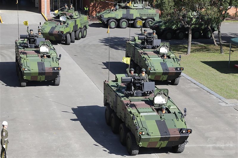 憲兵指揮部89週年 秀戰技、國造CM34裝甲車 | 政治 | 中央社 CNA
