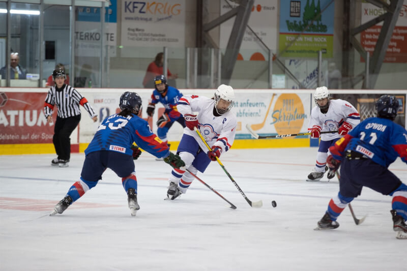 U18女子冰球世錦賽 台灣奪一級B組第3隊史最佳 | 運動 | 中央社 CNA