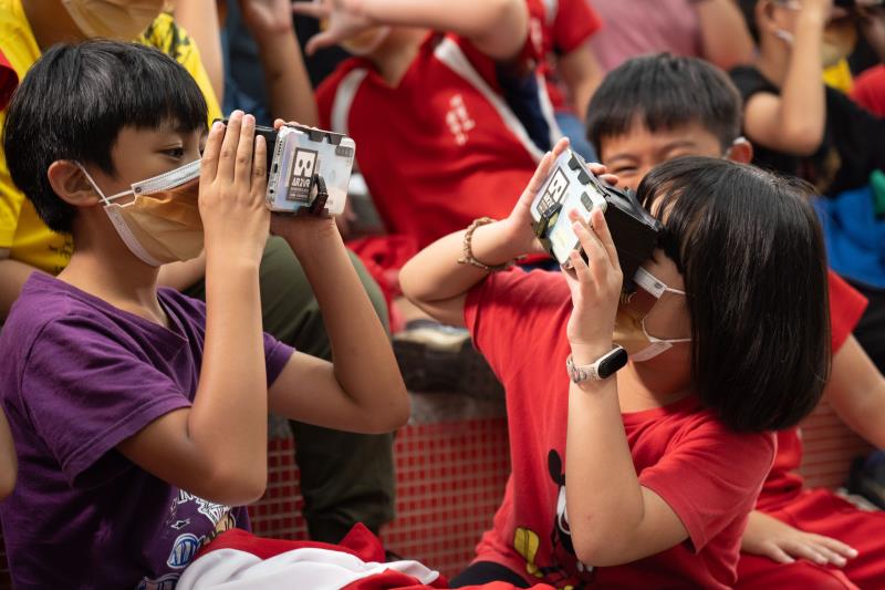 NCC於阿里山國中小舉辦5G教育體驗 優化遠距學習應用 | 樂活情報 - 好生活 | 中央社 CNA