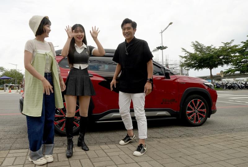 55688集團獲瓊斯盃、中職明星賽官方唯一指定 嶄新多元計程車隊護送啦啦隊上班 | 樂活情報 - 好生活 | 中央社 CNA