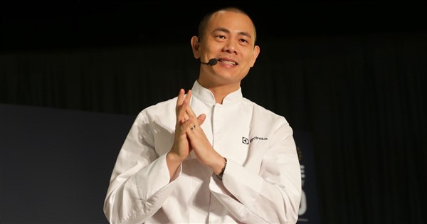 Le célèbre chef Jiang Zhencheng prend sa retraite pour se consacrer à l ...