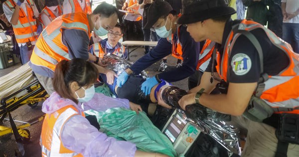 黑熊學院辦藍鵲行動 模擬戰時大量傷患救援 | 政治 | 中央社 CNA