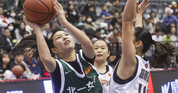 HBL彭郁榛飆30分率北一女衛冕成功 校史首度2連霸 | 運動 | 中央社 CNA