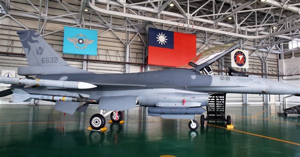 F-16V新機將出廠 顧立雄：副部長赴美出席典禮 | 政治 | 中央社 CNA
